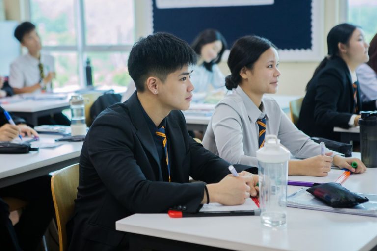 エプソムのシックスフォーム生（Y12とY13）、今学期に期待すること - Epsom College in Malaysia